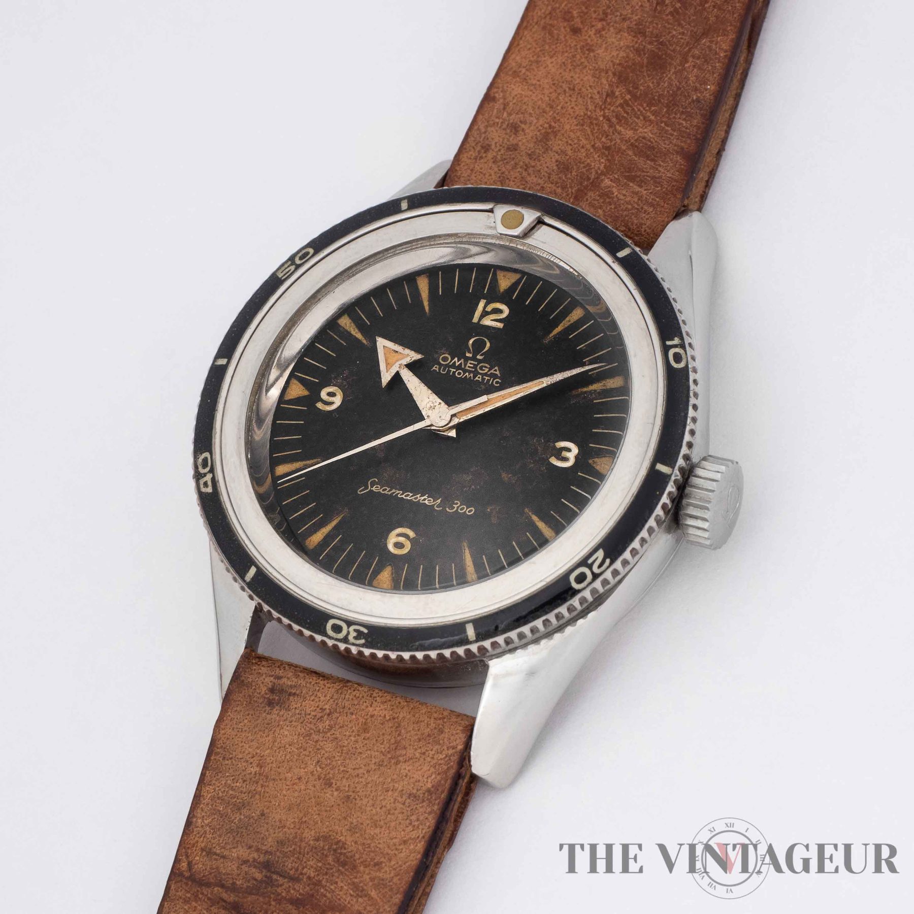 Omega seamaster 300 2913-3 military diver - The Vintageur