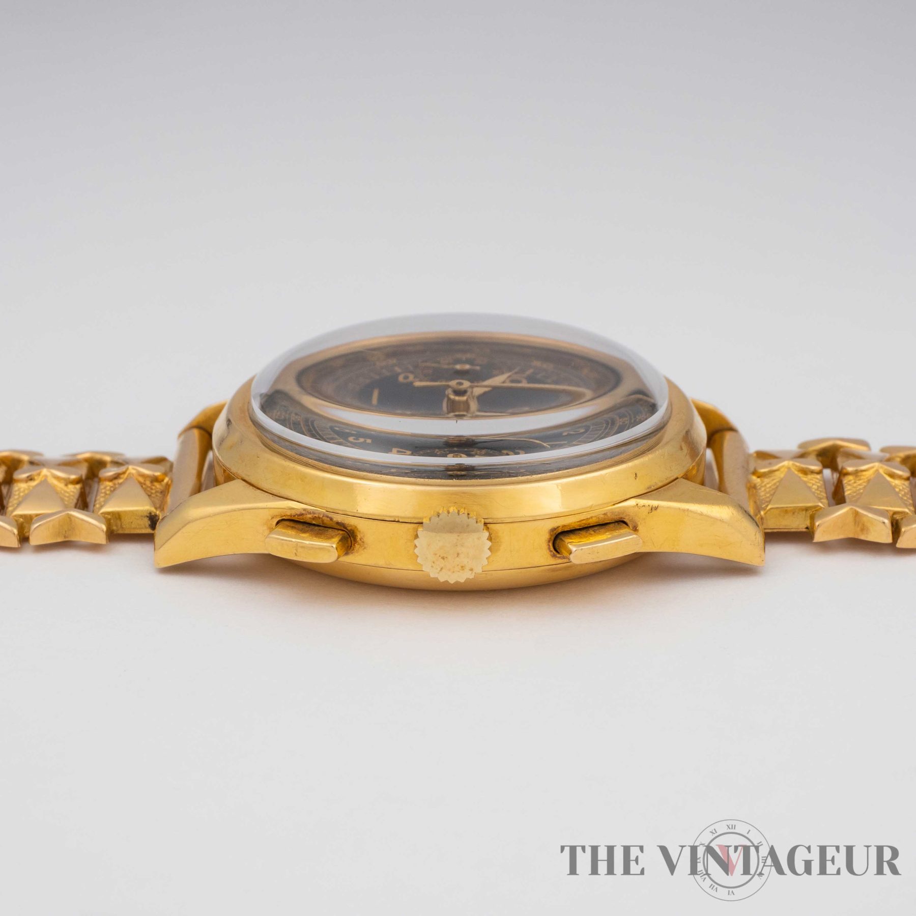 Cyma Chronograph - The Vintageur